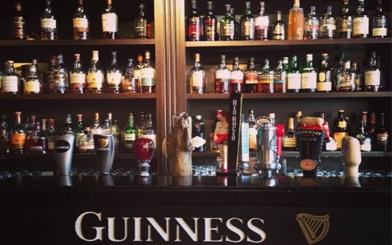 The 13 Best Bars in Vancouver: Craft Beer, Cocktails, and Crazy Times ...