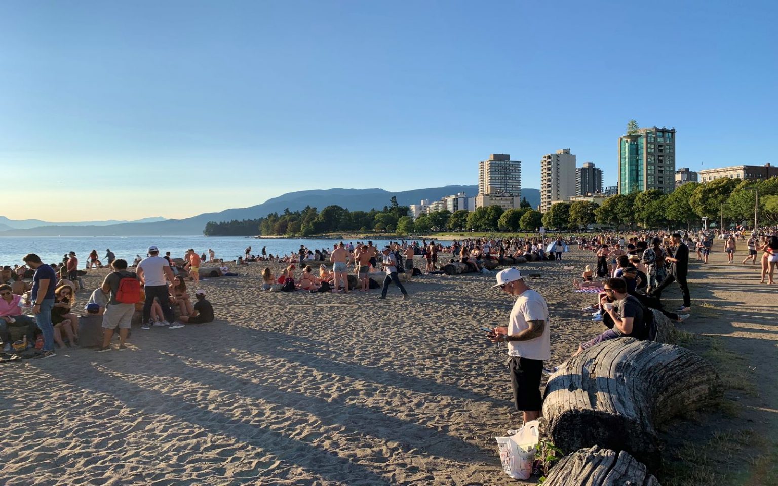 Weather in Vancouver in June 2025 | Temps, Rain & What to Wear