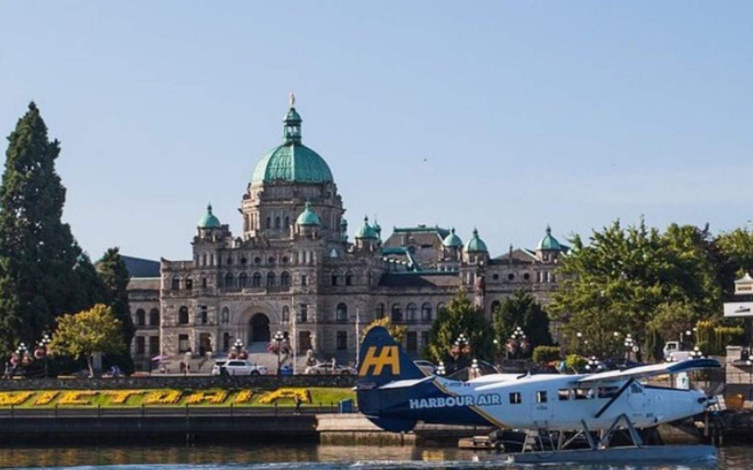 5 Best Day Tours from Vancouver to Victoria BC (2025)