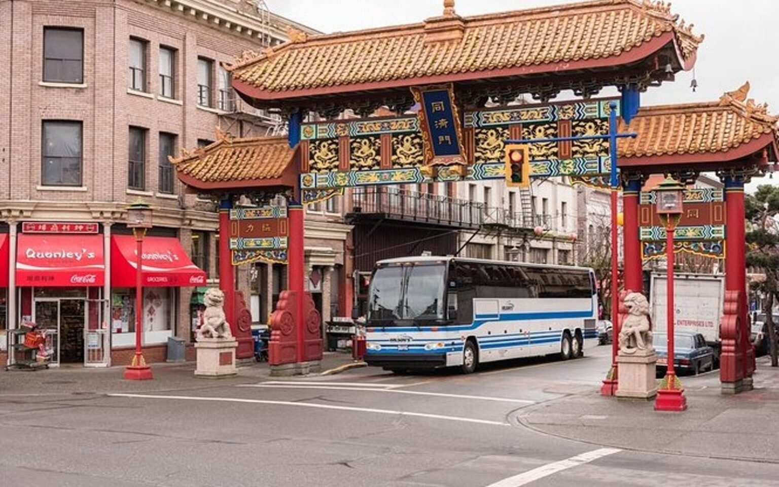 Vancouver to Victoria Bus Guide: Cheap Prices + NEW 2025 Times