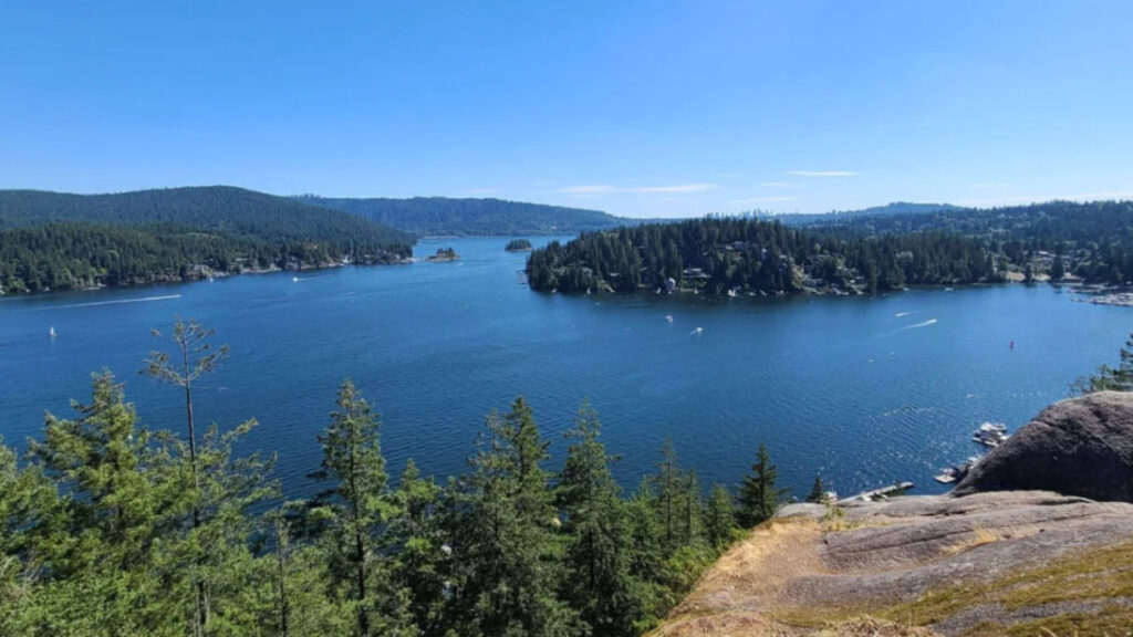 Deep Cove In North Vancouver: What to Do + How to Get There - Vancouver ...