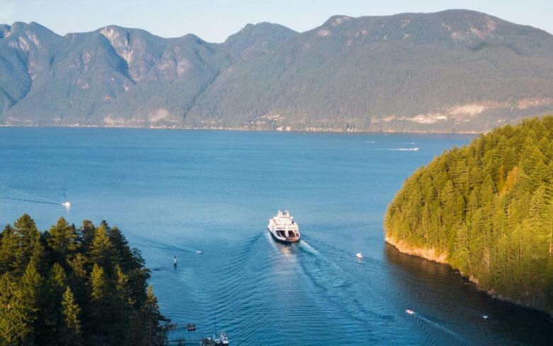 Vancouver to Seattle Road Trip: Best Stops, Map, and Tips