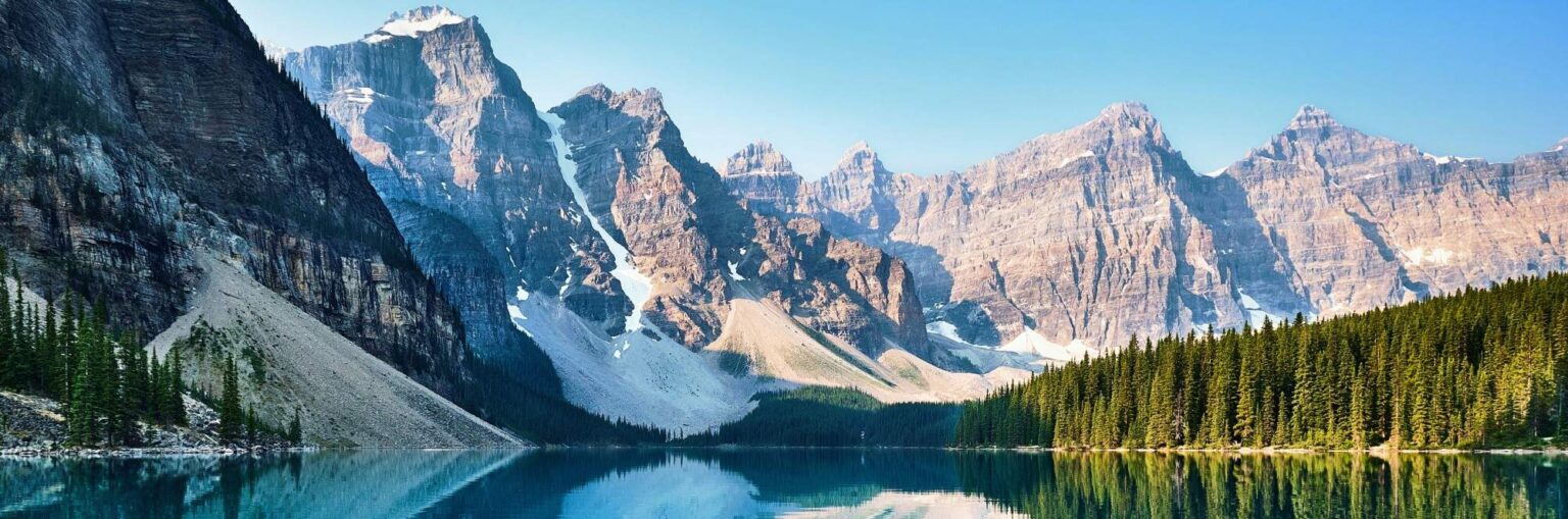 How Far is Banff from Vancouver