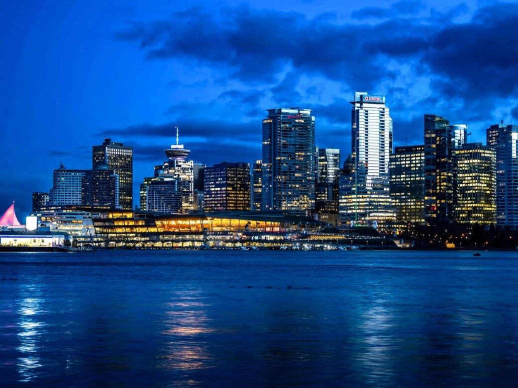 How Far is Calgary from Vancouver Canada?